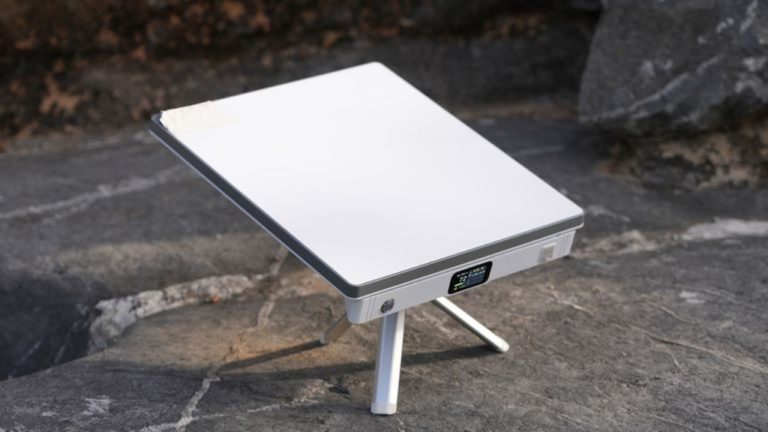 New Starlink Fully Portable Mini Dish Delivers 4.5-Hour Battery Life ...