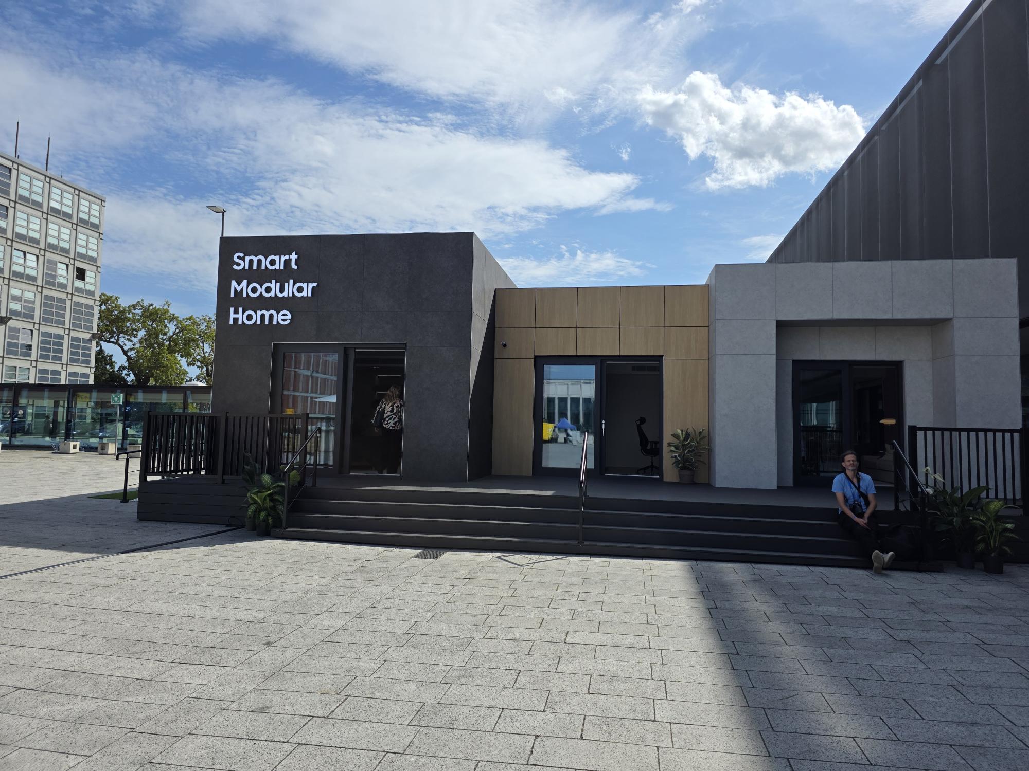 Samsung and LG Battle for Smart Home Supremacy – channelnews
